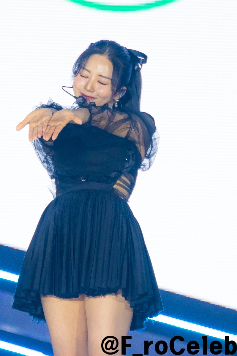 프셀럽 on Twitter: "221112 GEE 2022 - 프로미스나인 박지원 #프로미스나인 #fromis_9 #박지원 #ParkJiWon"