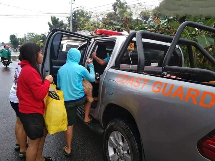 Philippine Coast Guard on Twitter: "RT @radyopilipinas1: TINGNAN | Nasa 150 pamilya sa Plaridel ...