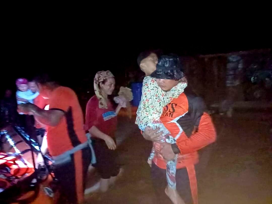 Philippine Coast Guard on Twitter: "PATULOY ANG PAGLIKAS ng mga residente sa Lamitan City ...