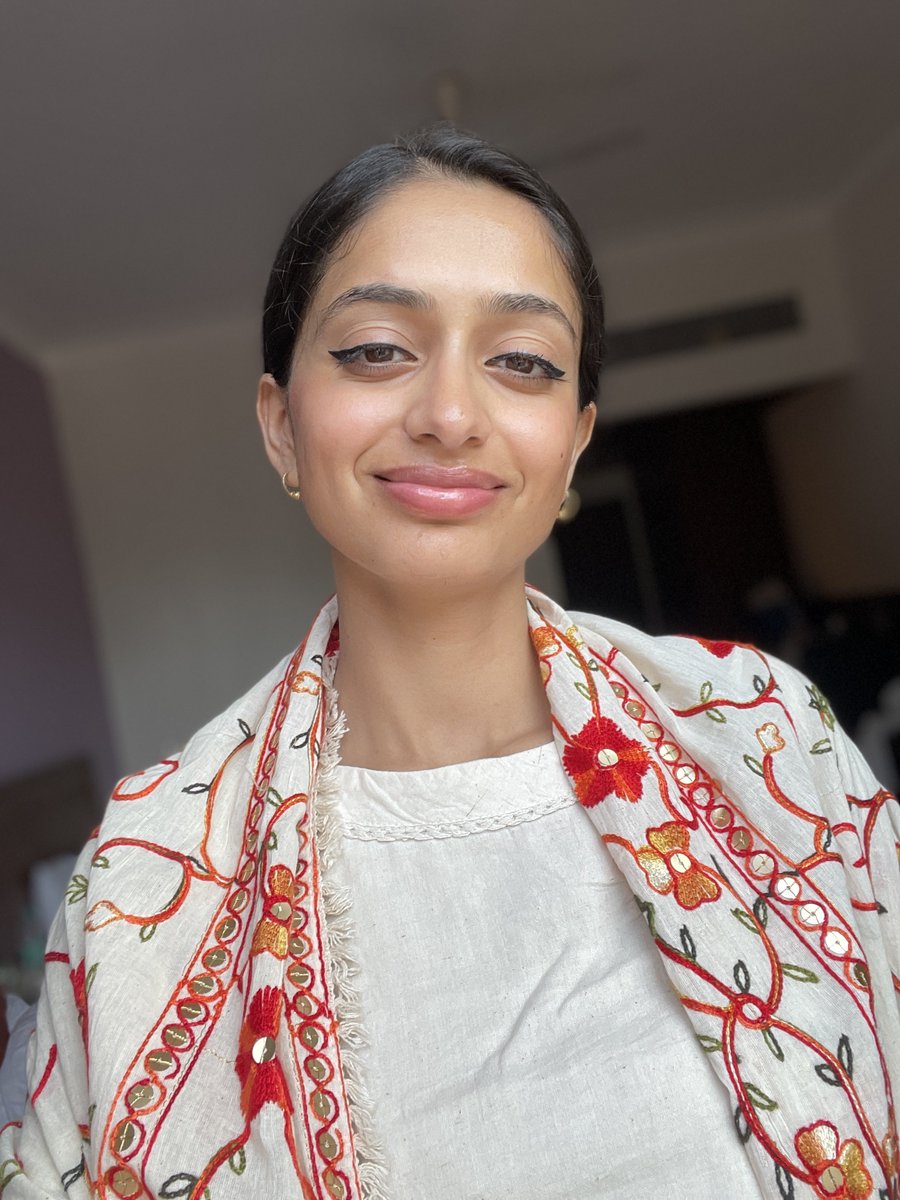 Kamya Buch Life Transformation On Twitter Life Isn t Happening Through The Outside World kamya-buch-life-transformation-on-twitter-life-isn-t-happening-through-the-outside-world