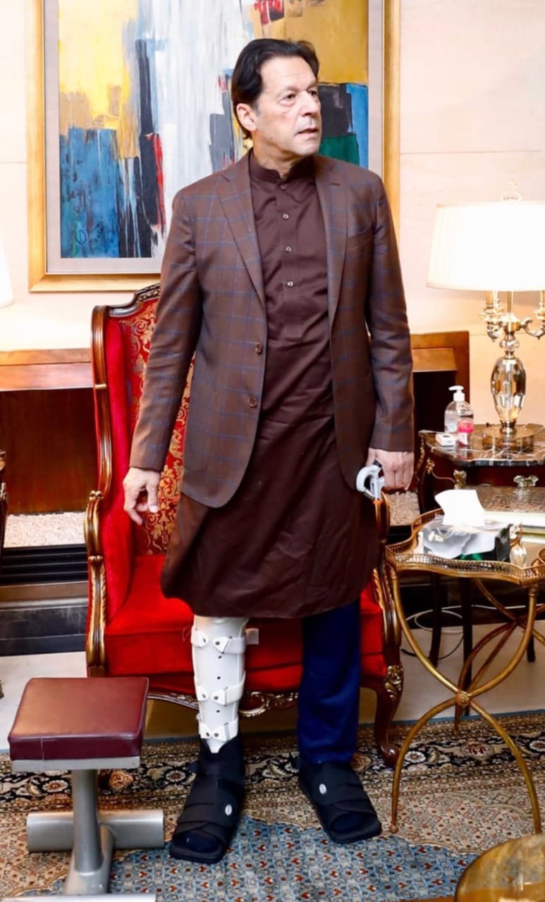 Javed Anwar on Twitter: "I am Javed Anwar Let me tell u all Imran is standing firm for the sake ...