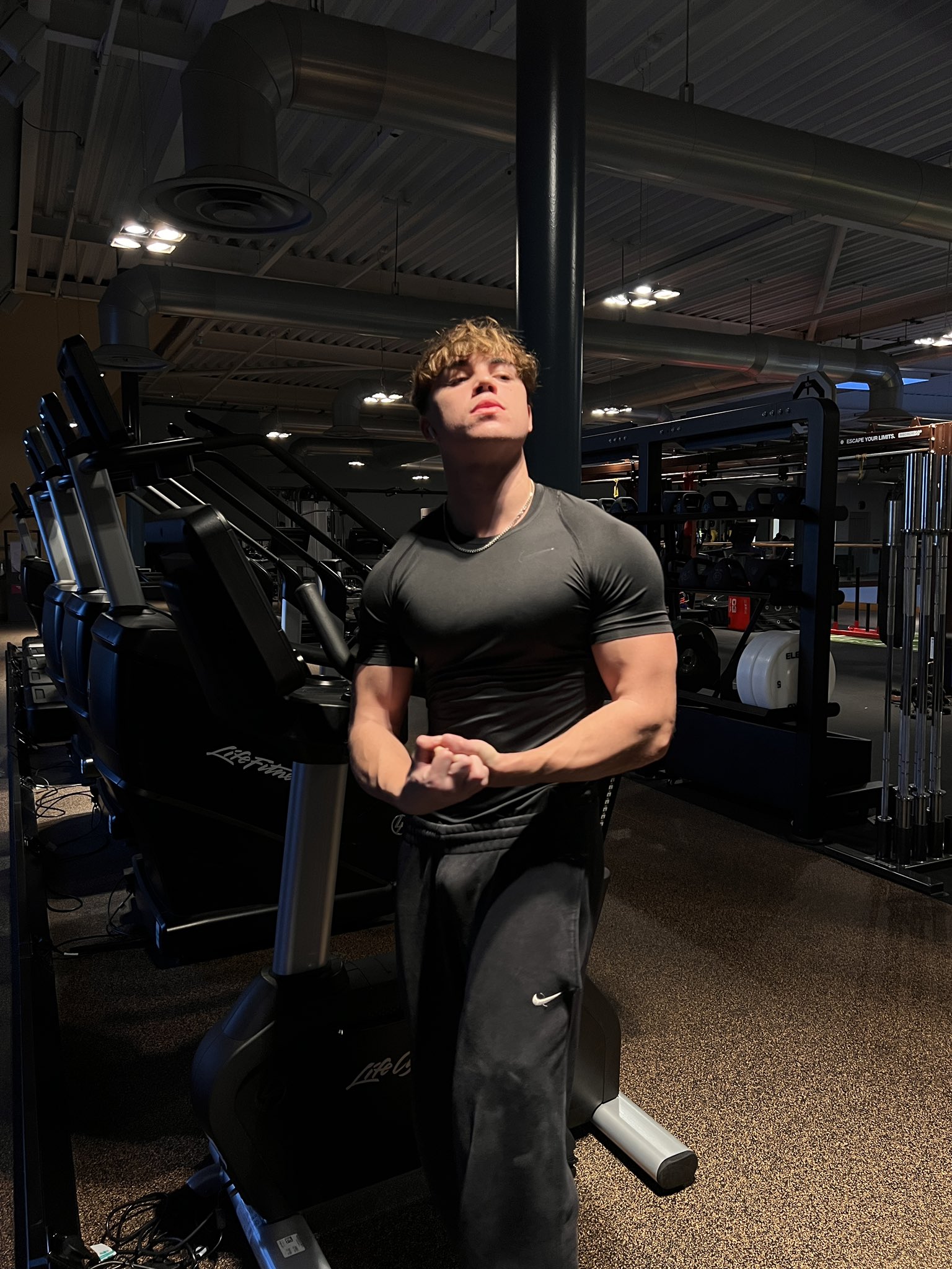 Master Seb on Twitter: "Born to conquer. #findom #cashmaster https://t.co/hpxupypg9R" / Twitter