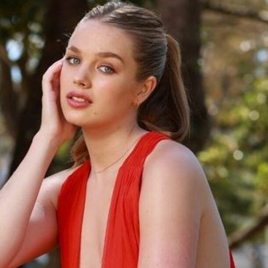 HornyBoy96 on Twitter: "Teagan Croft. 😍😍😍"