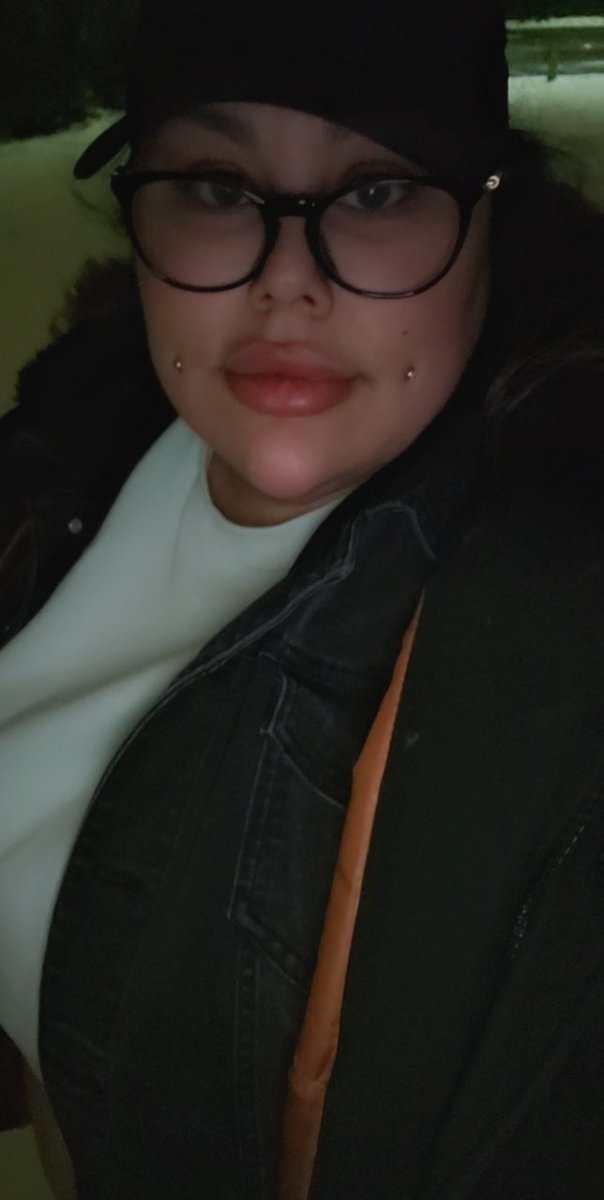 Mistress Graves™️🪦🦇wedgie Queen🦇 On Twitter Rt Lovelyaurorac With Or Without Glasses My