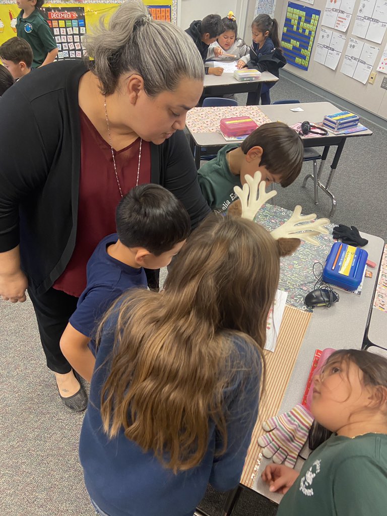 Breakout EDU on Twitter: "RT @TotallyTeachy: What a fun Elf on the ...