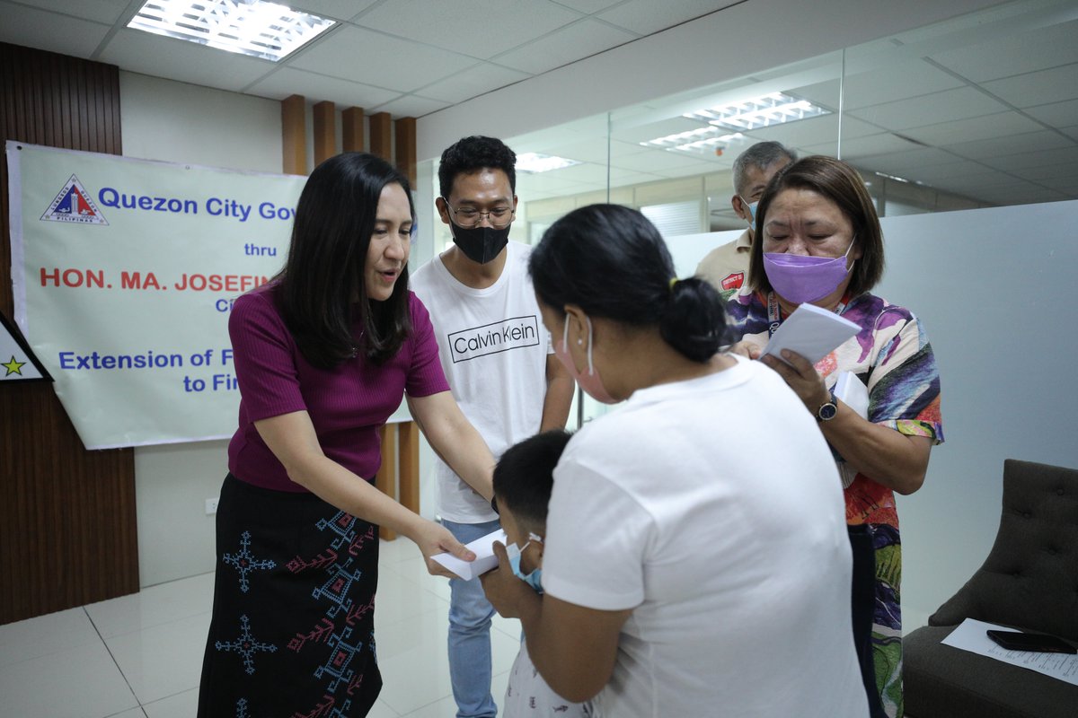 Quezon City Government on Twitter: "Personal na ipinamahagi ni Mayor Joy Belmonte ang tulong ...