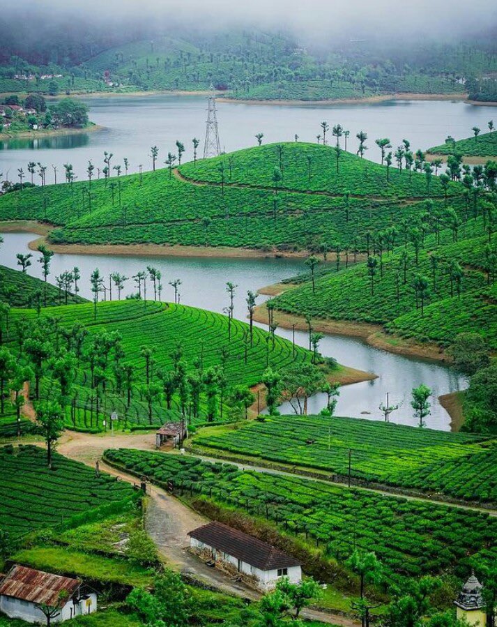 10 Unexplored but most scenic Hill stations of South India 1. Valparai ...