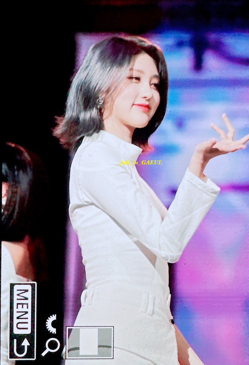 FALL_IN_GAEUL on Twitter: "221216 kbs pre #KBS2 #가요대축제 #IVE #아이브 #가을 #GAEUL"