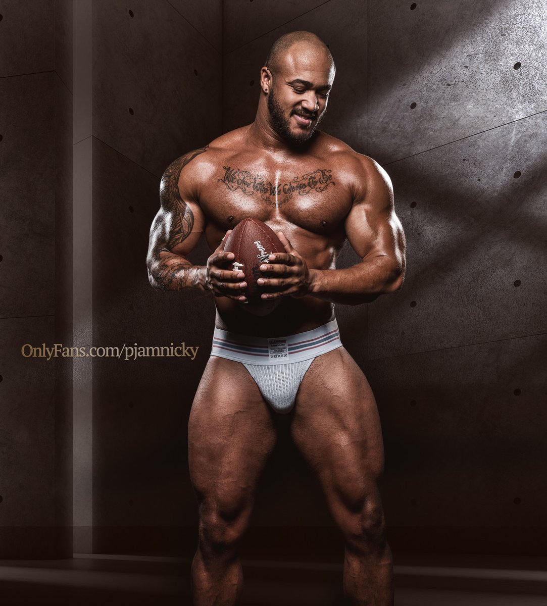 Hot Dudes Good Mood 🇺🇦 on Twitter: "RT @PaulJamnicky: Team Player @JasonVarioXXX 🔥by ...