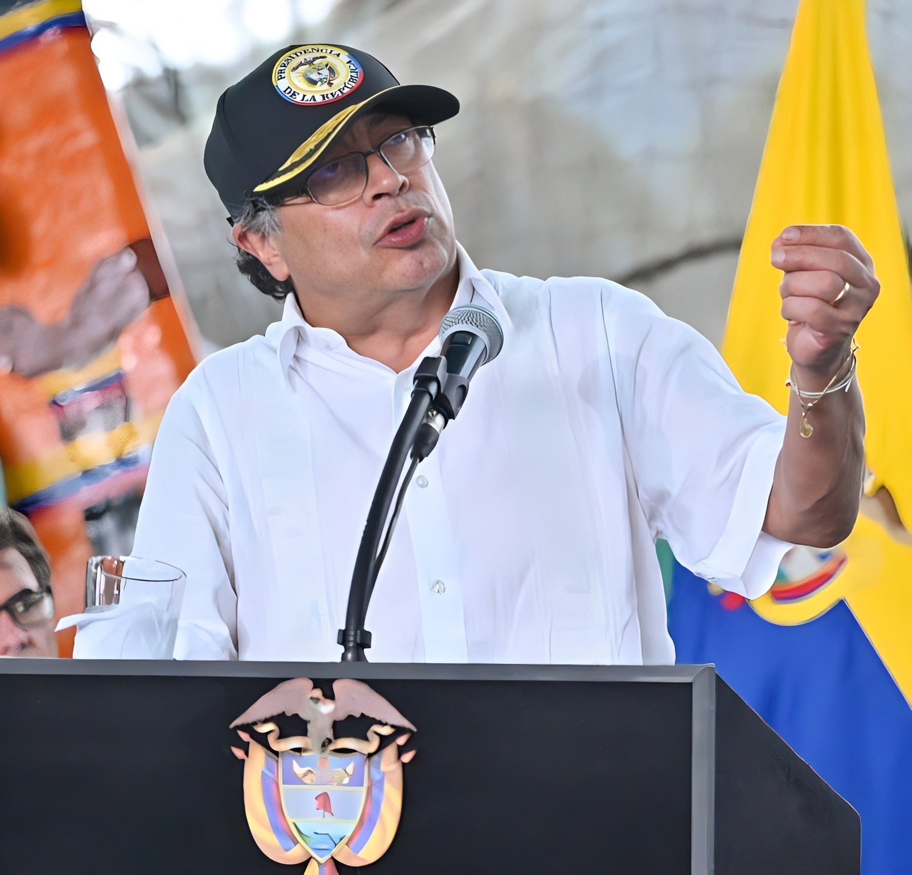 @colombianohumano (@estadodelcambio) / Twitter @colombianohumano (@estadodelcambio) / Twitter