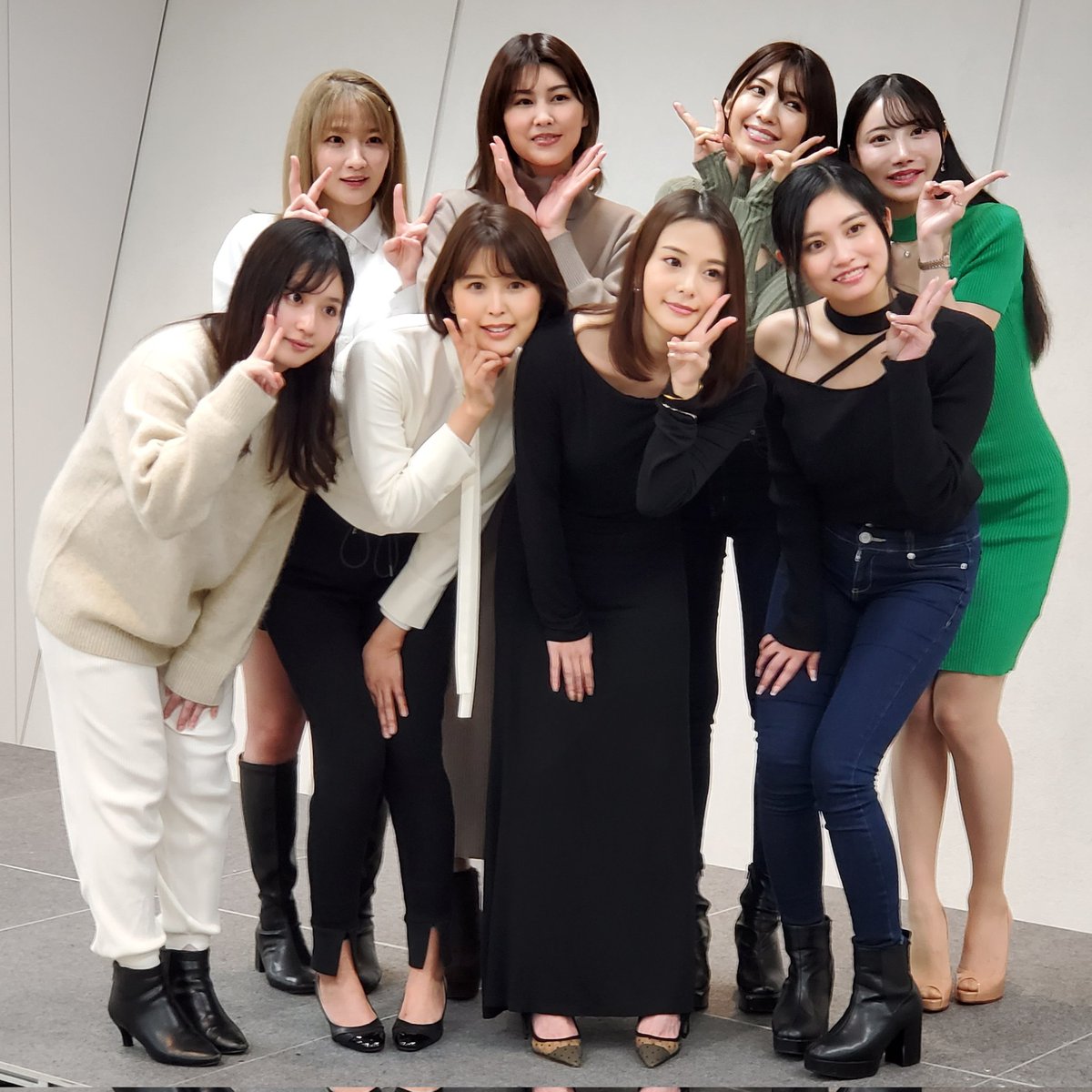 エイトマン【公式】15周年記念『8woman』が2022年にNext Stageへ… on Twitter: "RT @tubasa_mai_: 初めての囲み撮影‼️ どのカメラを見ればいいの ...