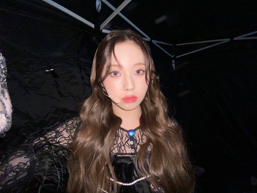 nmixx pics on Twitter: "NMIXX official instagram update with Kyujin (1/2) https://t.co ...