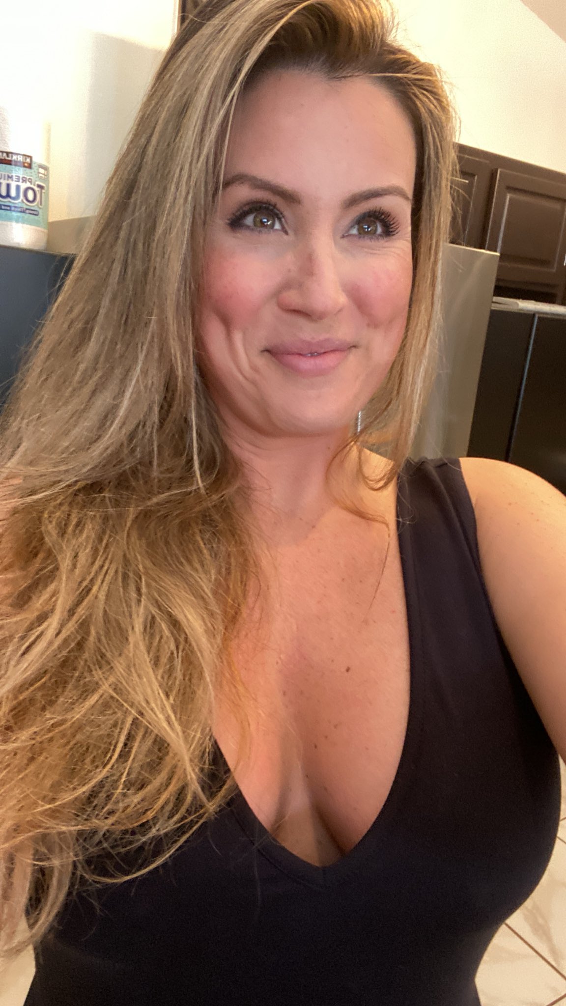 Coco Vandi on Twitter: "Me knowing I’m living rent free in your mind https://t.co/LGxOfcAlfD ...