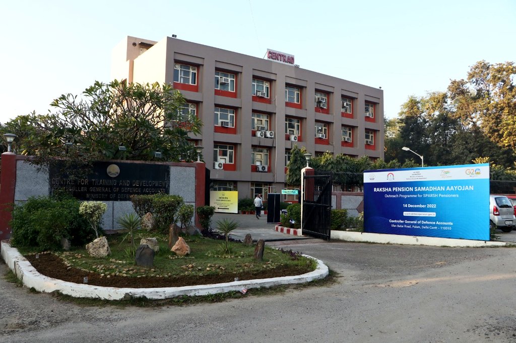 Defence Accounts Department on Twitter: "Dy CDA at PCDA Pension #Prayagraj Himanshu Tripathi ...