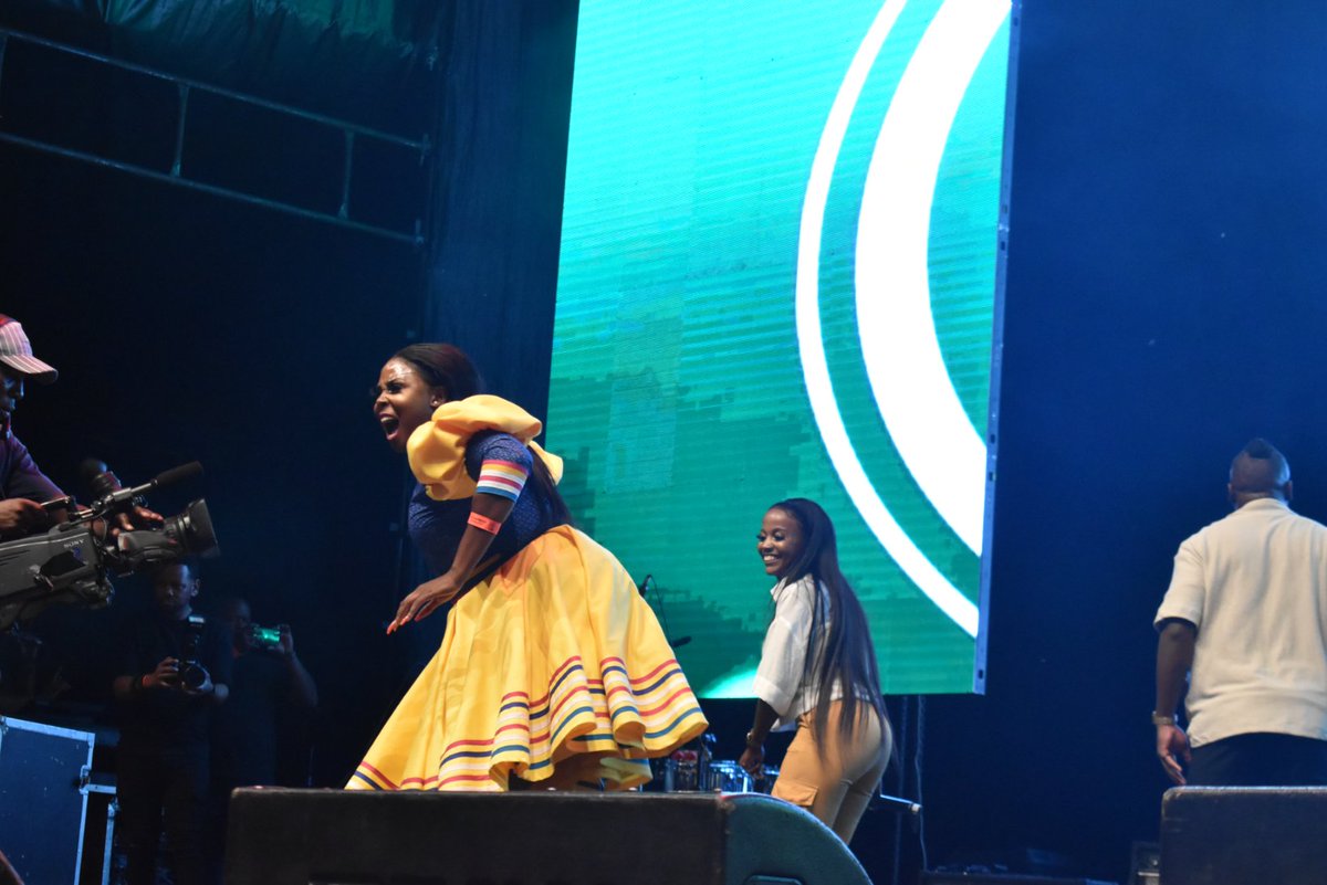 Munghana Lonene FM on Twitter: "RT @ThobelaFMYaka: Shibu Molomo 🎤🎶 Bogela #ThobelaFMGF22 mo go ...