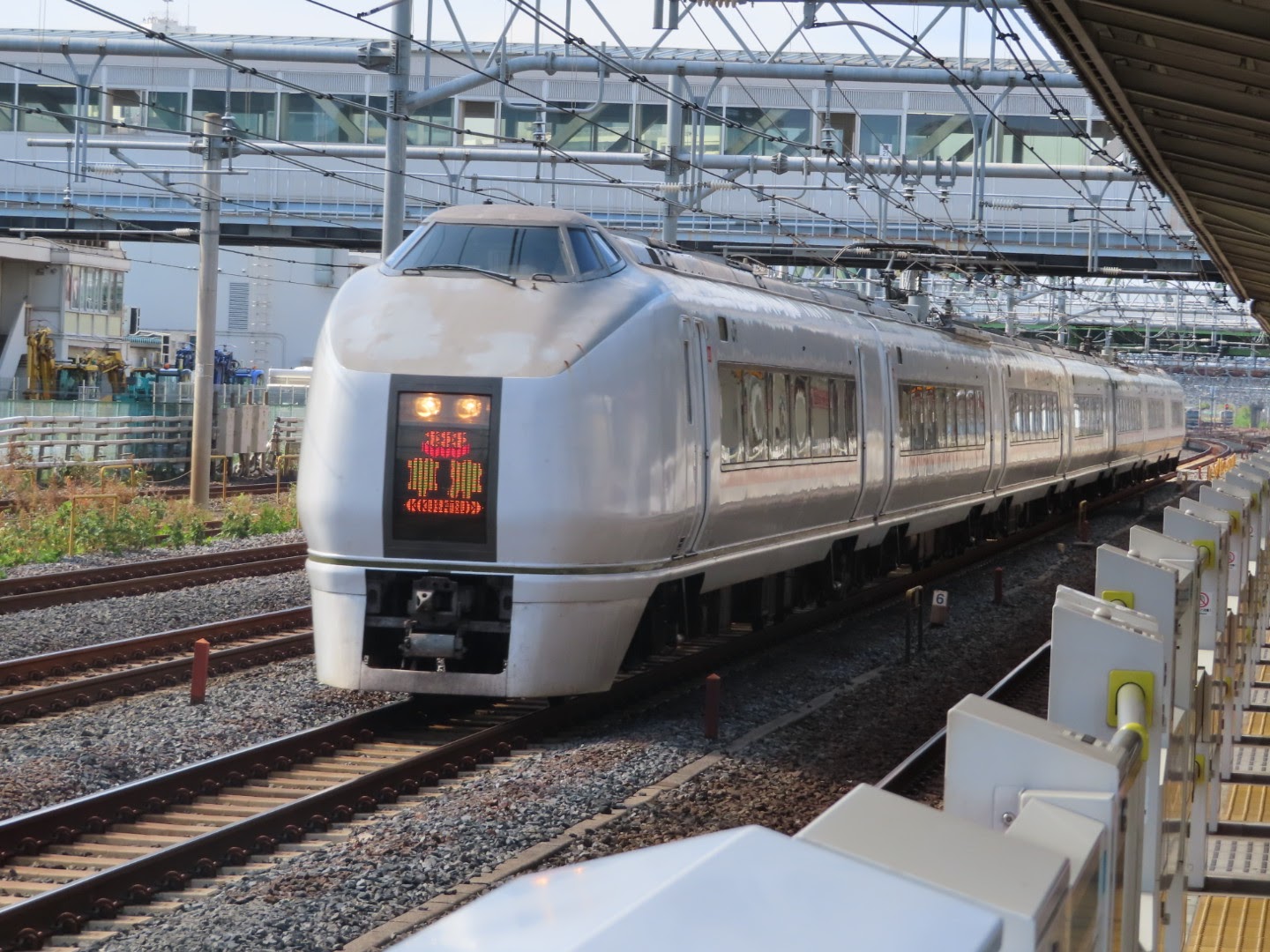 小江戸三郎太 on Twitter: "JR東日本が初めて開発した特急車両 #651系 。1989年常磐線特急に投入され2012年より高崎線特急に転用も経年劣化により来年3月18日ダイヤ改定で ...