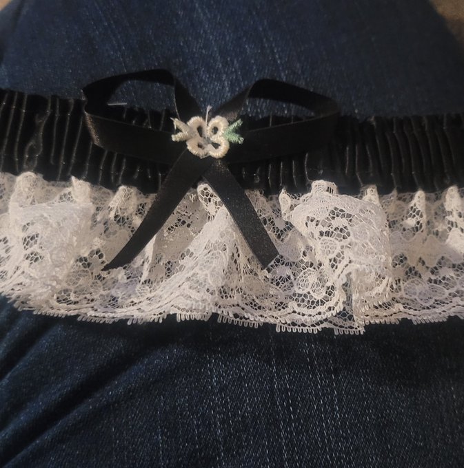 TW Pornstars - Erica Bannon. Pictures and videos from Twitter.