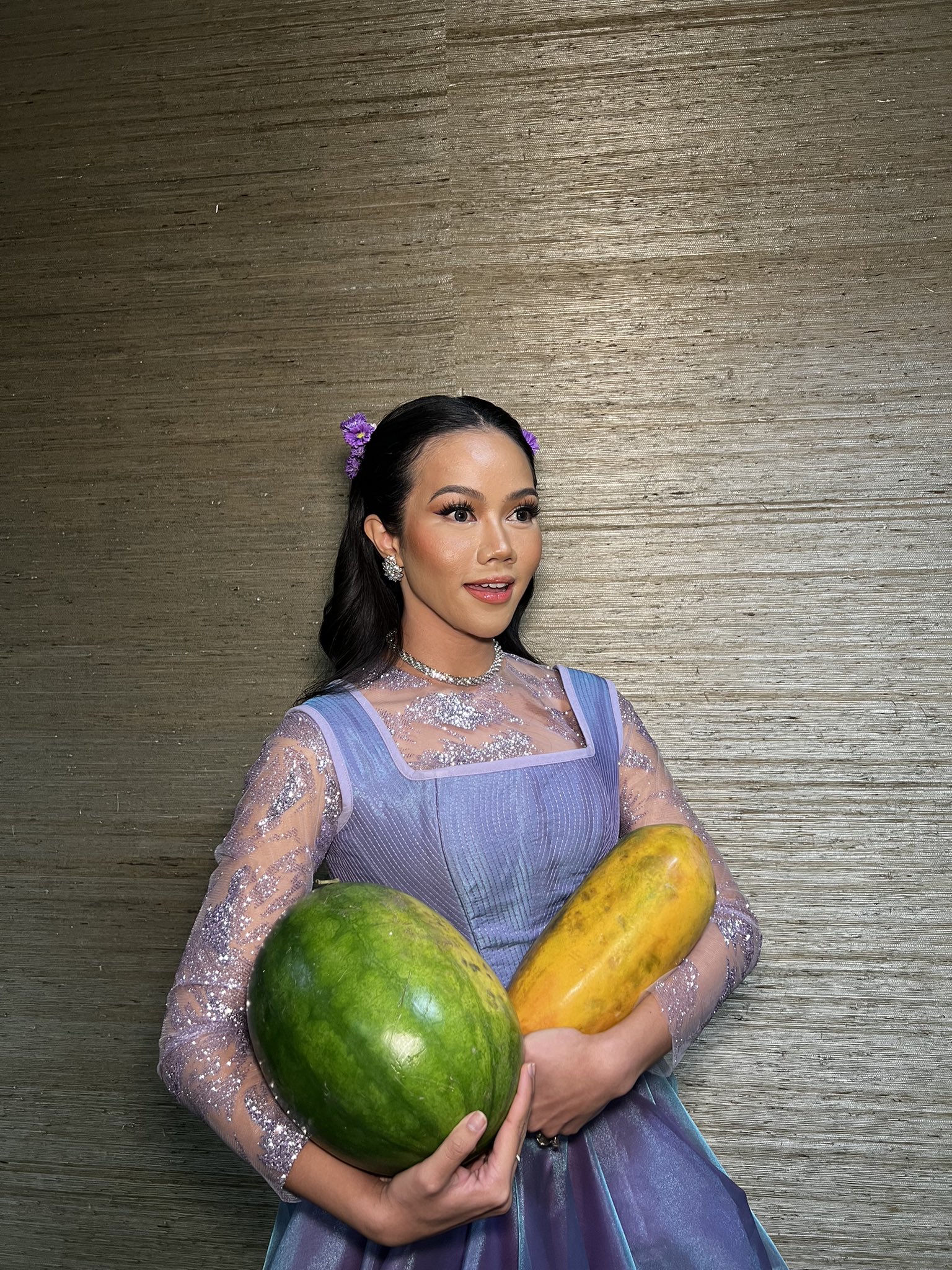 Yura Yunita on Twitter: "Salah satu ridersku kalo manggung adalah buah buahan segar. Biasanya ...