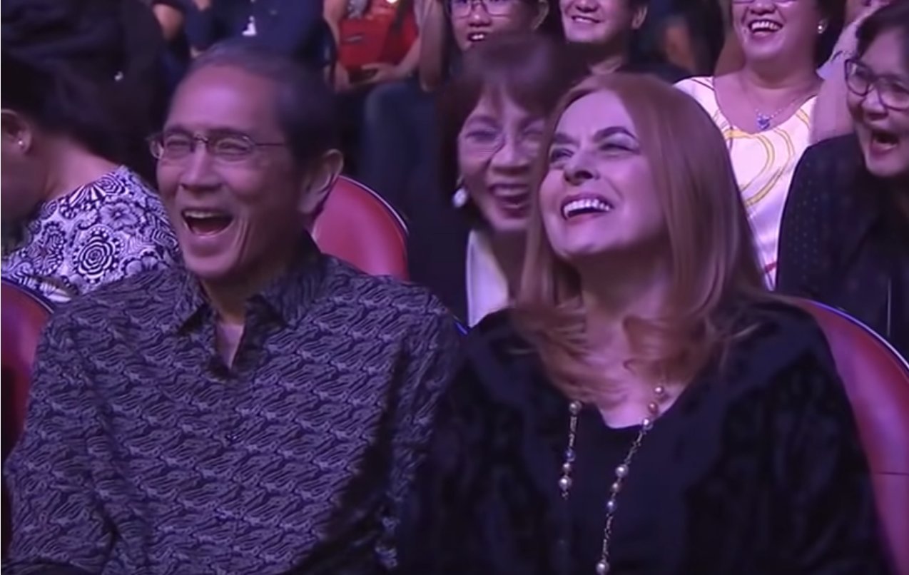 MUSE x SB19 🇺🇸 | #WYAT 📼 on Twitter: "Power couple Mr. Jorge Araneta, Araneta Group Chairman ...