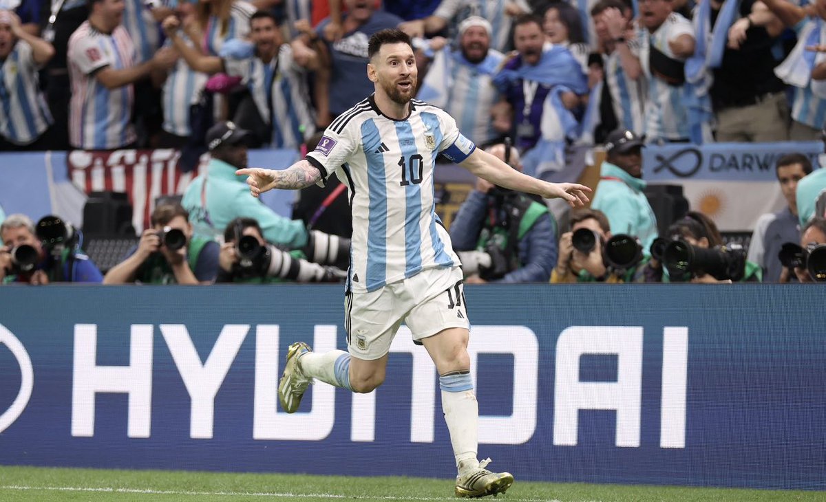 “Messi has his crowning moment, the little man has reached his destiny ...