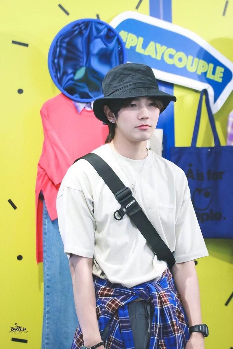 build-ph-on-twitter-bucket-hat-or-baseball-cap-i-vote