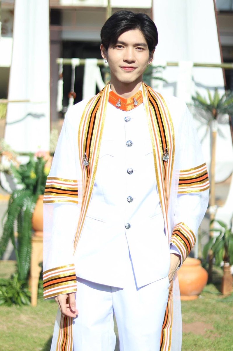 A Nice Entertainment On Twitter บัณฑิตใหม่ “อู๋” ดีใจ จบปริญญาตรี