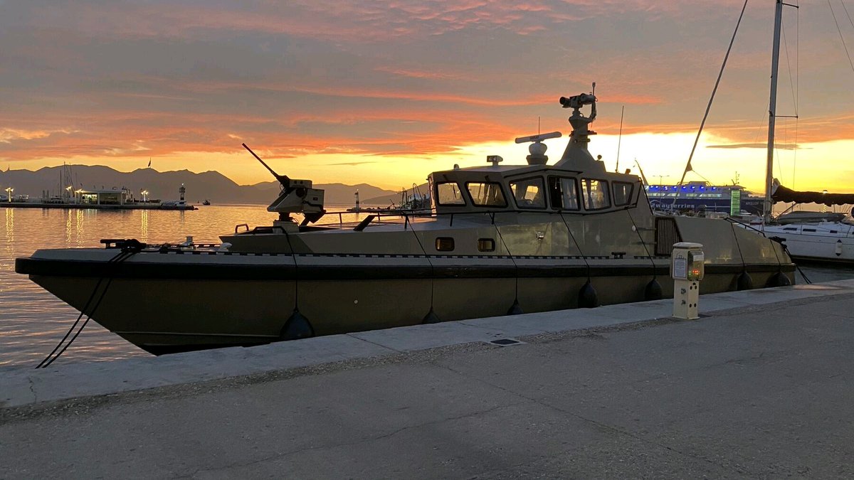 Naval Analyses on Twitter: