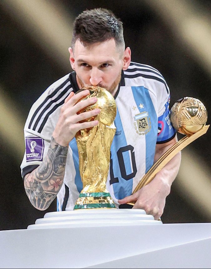 Argentina Clinches Fifa World Cup 2022 Title Messi Lifts The Trophy