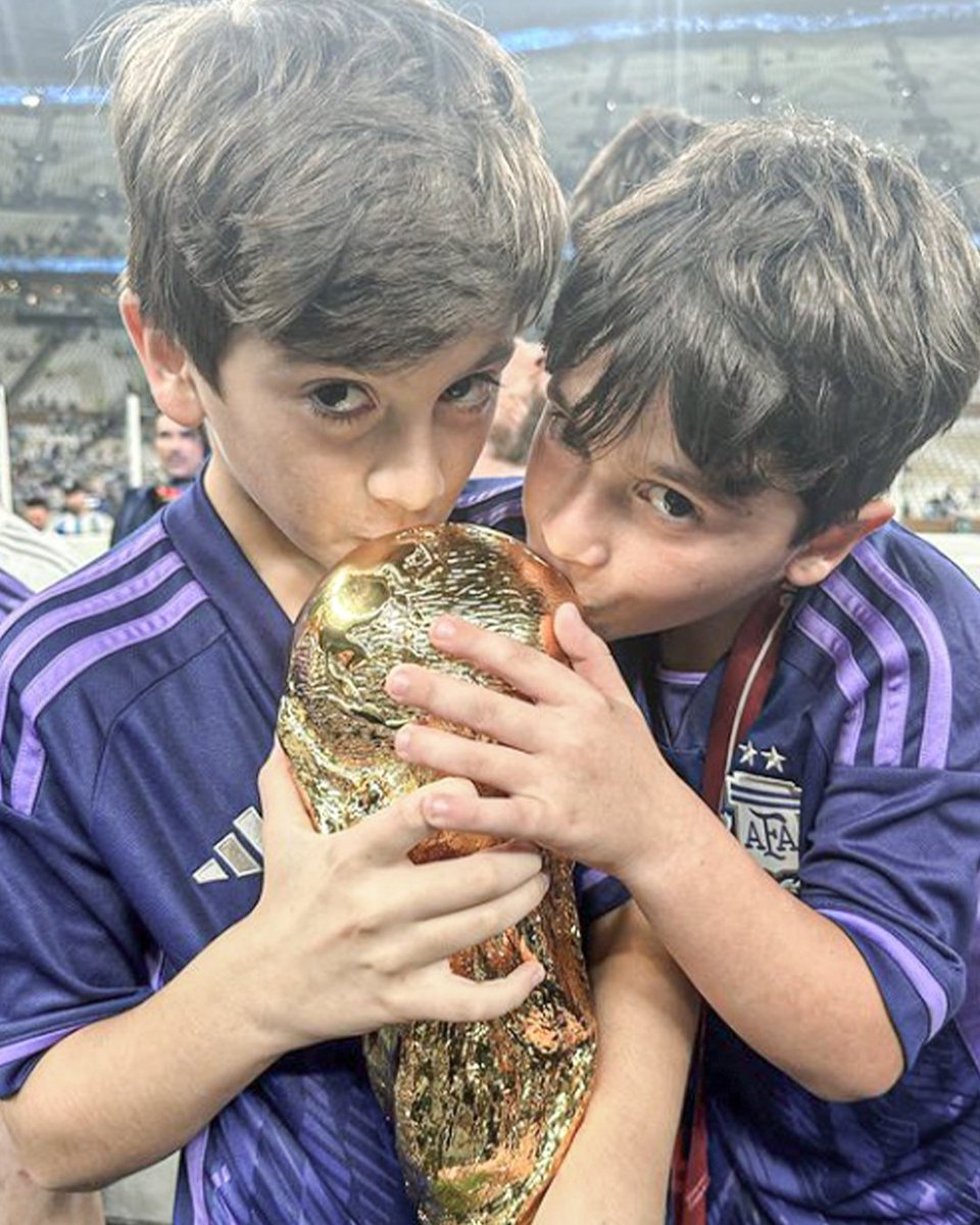 ESPN FC on Twitter: "Thiago and Mateo Messi kissing the World Cup ...