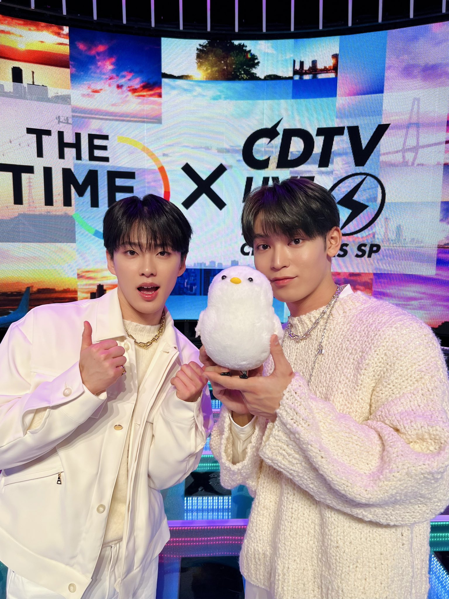 JO1 on Twitter: "TBS《 THE TIME, 》 #河野純喜 #與那城奨 が 出演させていただきました🐥 #白い恋人達 いかがでしたか？🎅🏻 今夜19:00〜の #CDTV ...