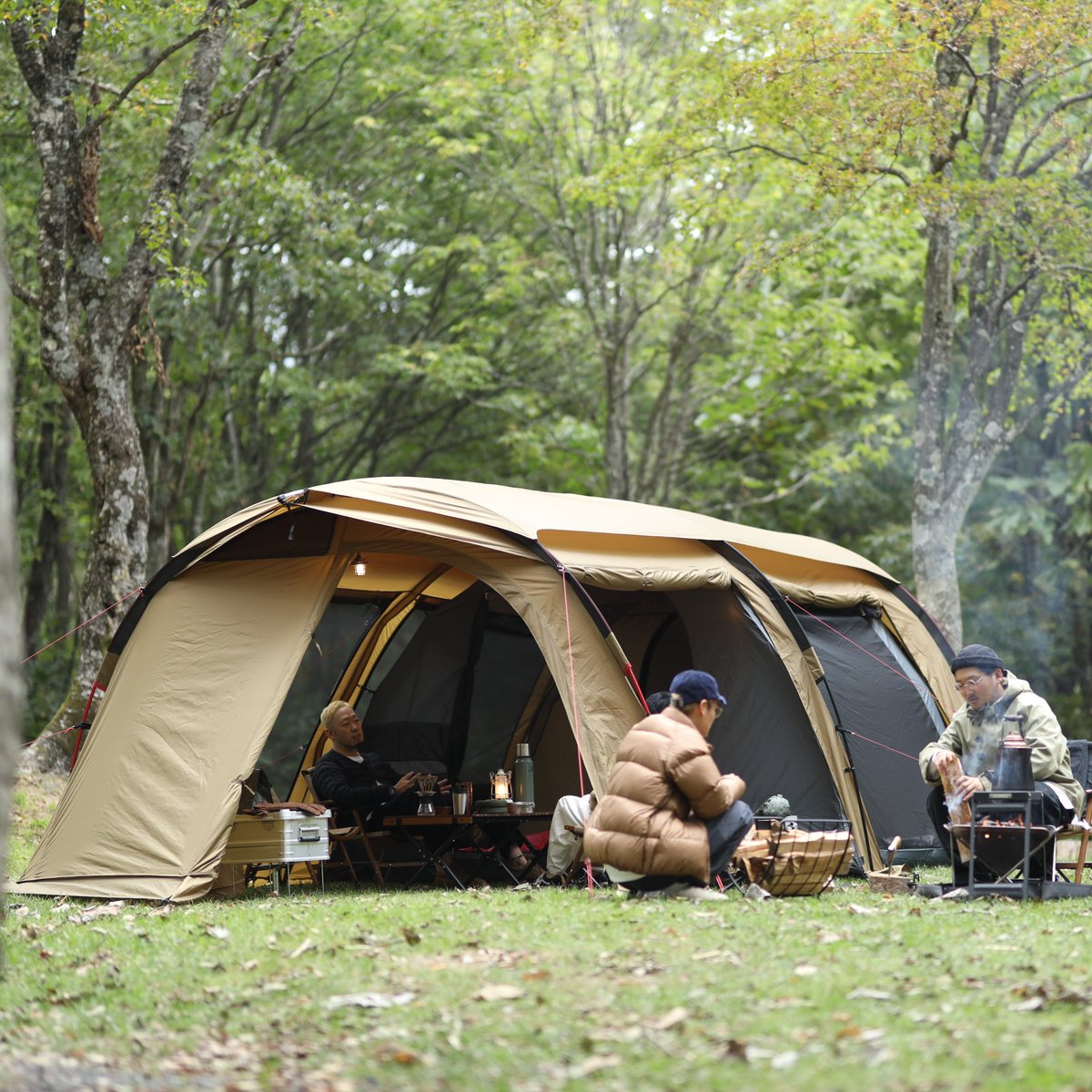 QUICKCAMP（クイックキャンプ）【公式】 on Twitter: "【グルキャンにおすすめ⛺️】 大好評の2ルームトンネルテント #クーヴァ を紹介🙌 高さ2ⅿなので腰を曲げずにテント内 ...