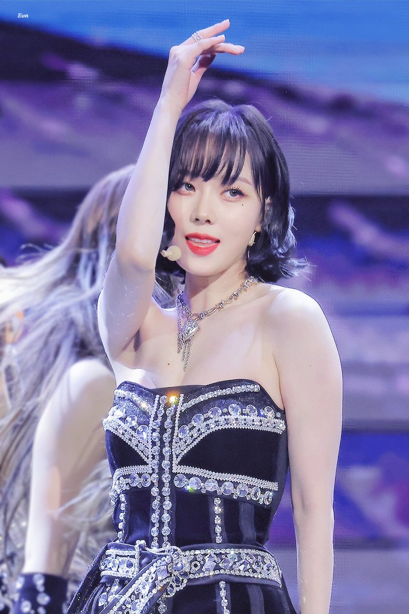 WINTER THAILAND on Twitter: "RT @Eon_winter_01: 221216 KBS 가요대축제 🤍 #aespa #æspa #에스파 #WINTER #윈터"