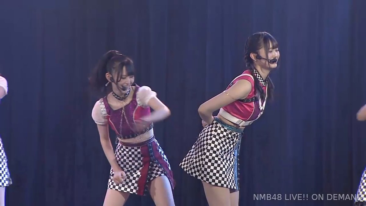 ゴムコム on Twitter: "みかにゃんとふわりんがスパンキングしあってるw #夢中雷舞公演 #NMB48"