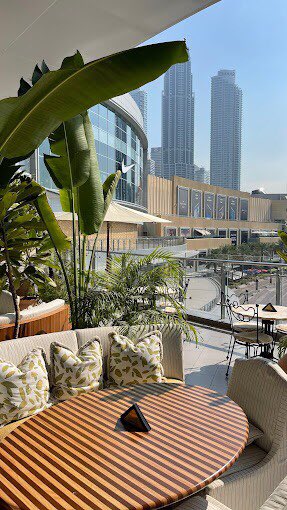 سعوديون في الإمارات On Twitter Rt Saudi N Dubai Somewhere مطعم