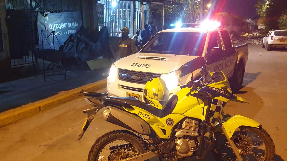 Supernoticias On Twitter ️tras El Hecho Donde Un Policía Fue