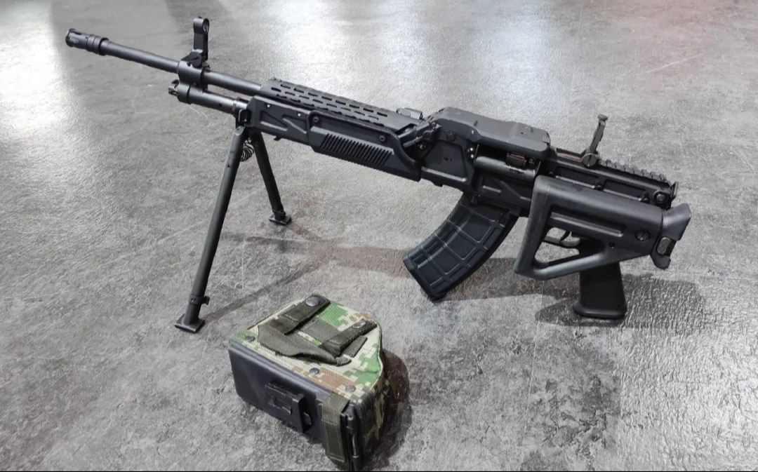 PLA squad practicing maneuvers in wooded areas A one-stop-shop thread🧵 ...