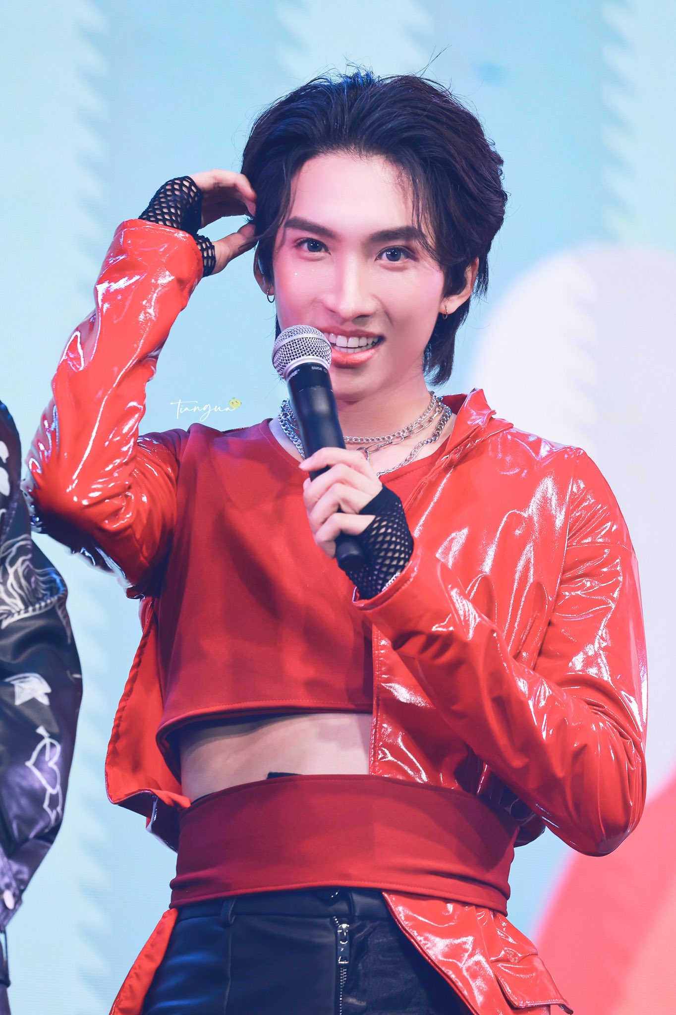 Forlove (@always_think1st) / Twitter