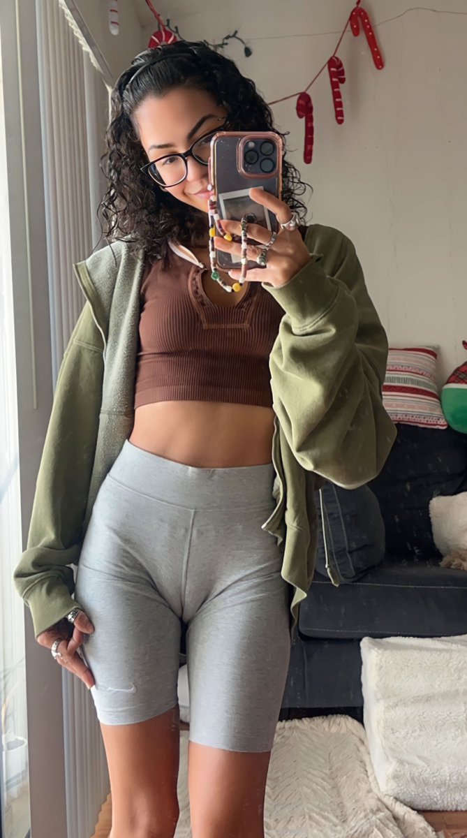 bigbait01 on Twitter: "RT @notasexworker_: made u look! ⸜(｡˃ ᵕ ˂ )⸝"