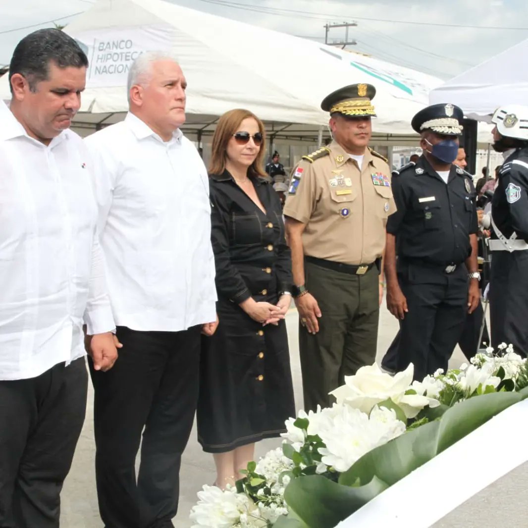 Migración Panamá on Twitter: "Con ello el Gobierno Nacional, que encabeza el Excelentísimo Señor ...