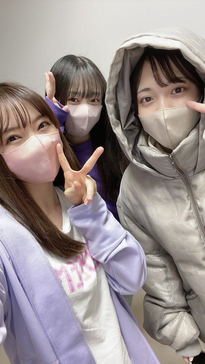 平岡映美 on Twitter: "RT @eimi_official: 実は…稽古場初写真☺️🤳 人見知り発動してたところ、あいりちゃんが声かけてくれました🥹 由良しゃん（そう呼ばせて ...