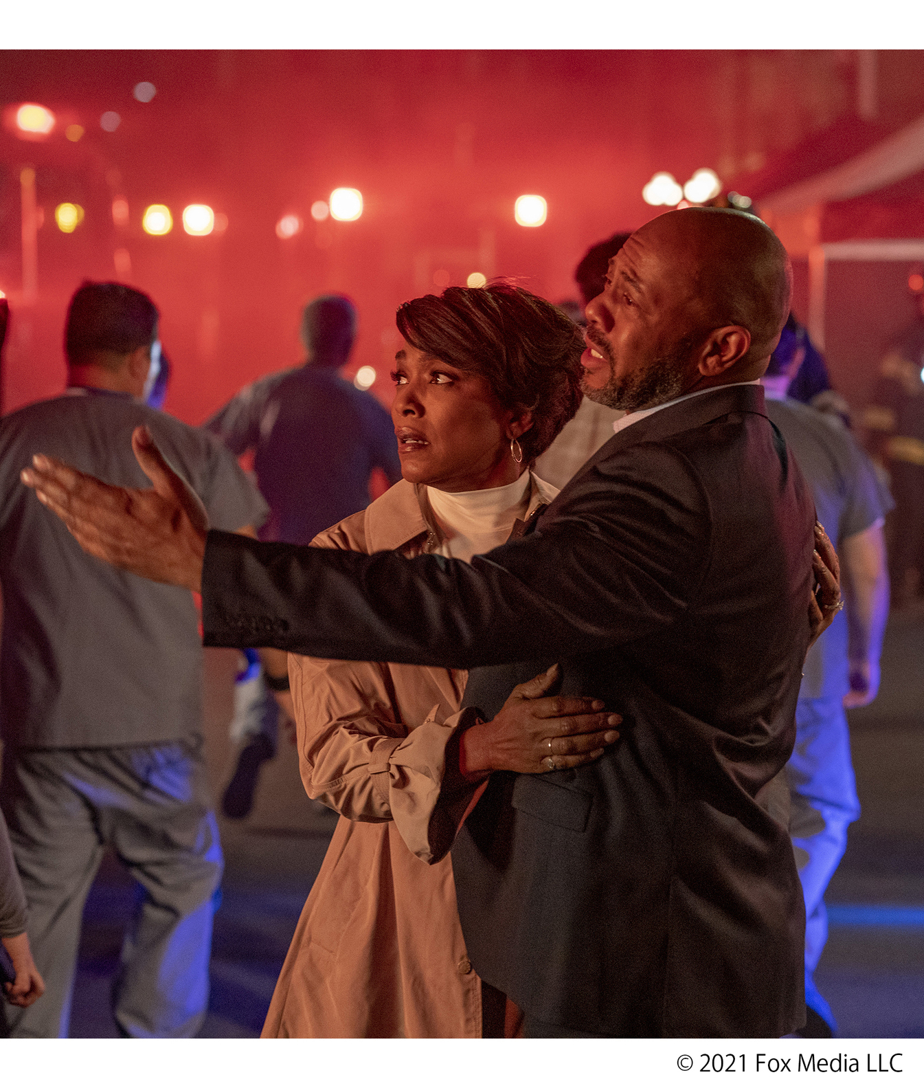 スカパー！ドラマ on Twitter: "／ 『9-1-1：LA救命最前線 シーズン5』 明日からTV初放送🚒 \ 救命の最前線で奮闘する消防士・警察官の姿を描いた大ヒットレスキュードラマの ...