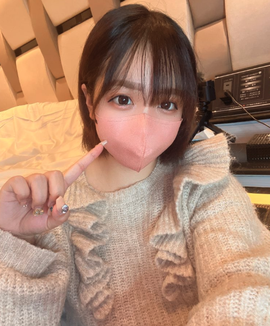 この顔からは想像できないくらいお尻おっきいし責めがハードだよ。 ハスミリコ @doredore03