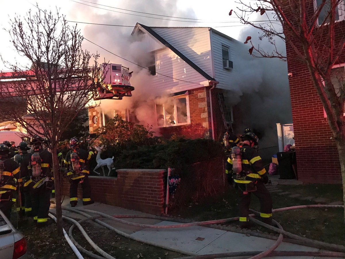 Fdny On Twitter Fdny Members Are Currently Operating At A 2 Alarm