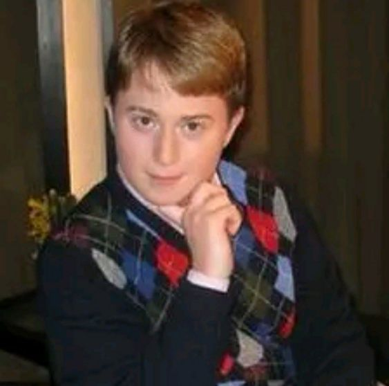 Nevel Icarly 2022