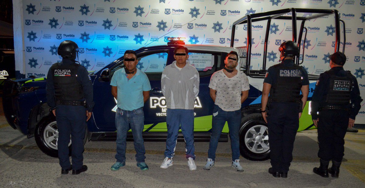 Puebla Roja On Twitter 🚔 Policía Municipal De Puebla Detiene A Cinco