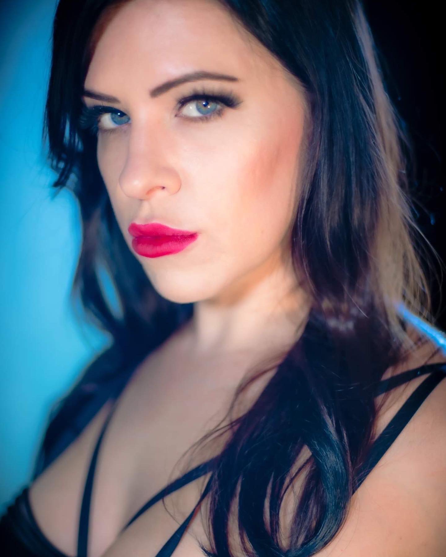 TW Pornstars - Justine Cross 👠 Los Angeles 5/1-21 🔝 DomCon. Twitter. I know how to get you thru ...