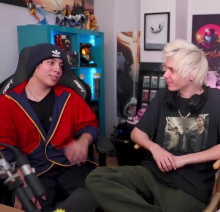 N a t | 🌙 on Twitter: "Meet up de Quackity y Rubius 💙"