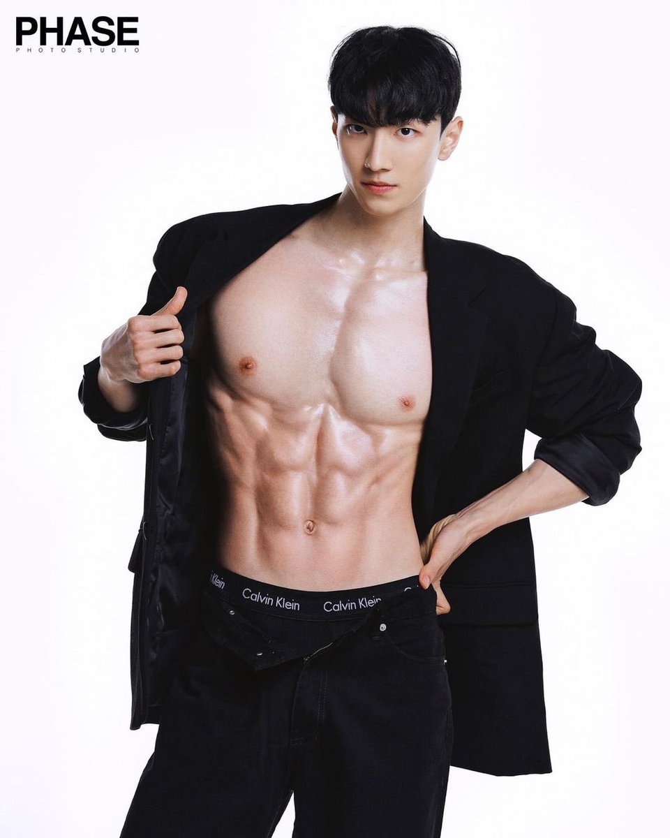 thosefabulousguys on Twitter: "용빈 by Phase Studio"