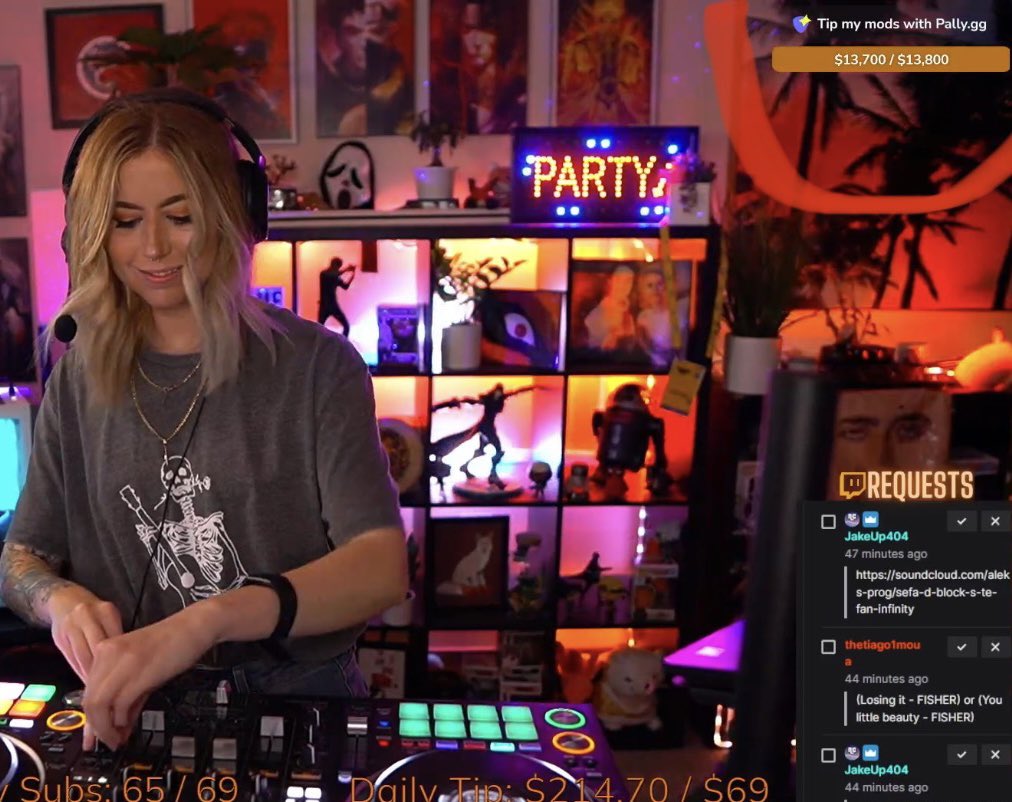 cojack214 on Twitter: "So was watching @NyyBeats stream and notice this on her page a link to ...