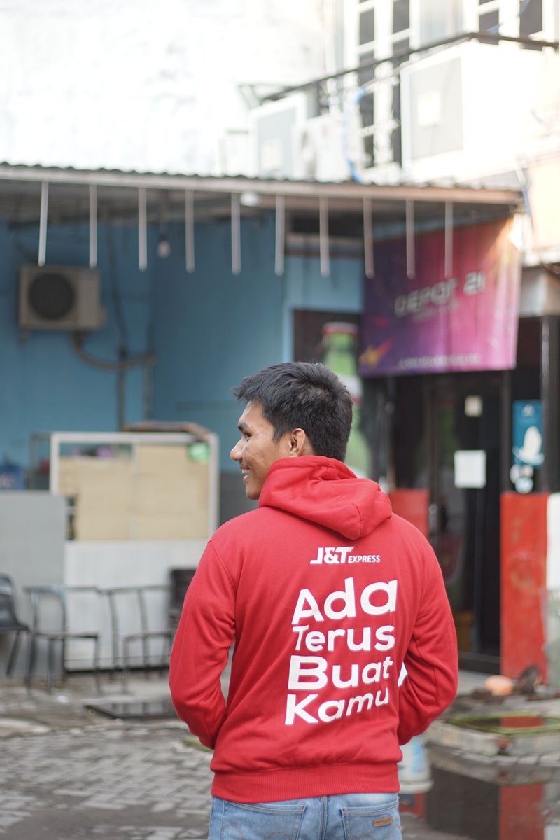 J&T Express Indonesia on Twitter: "Wah ternyata gak cuma mimin yang ngerasa dingin banget. Nah ...